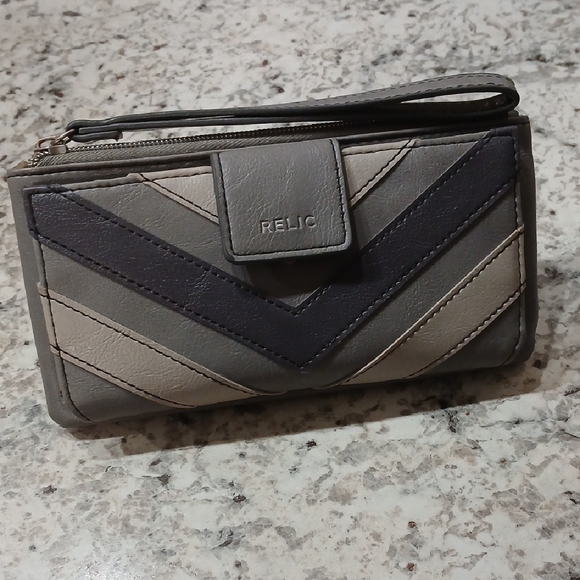Relic | Bags | Relic Wallet | Poshmark